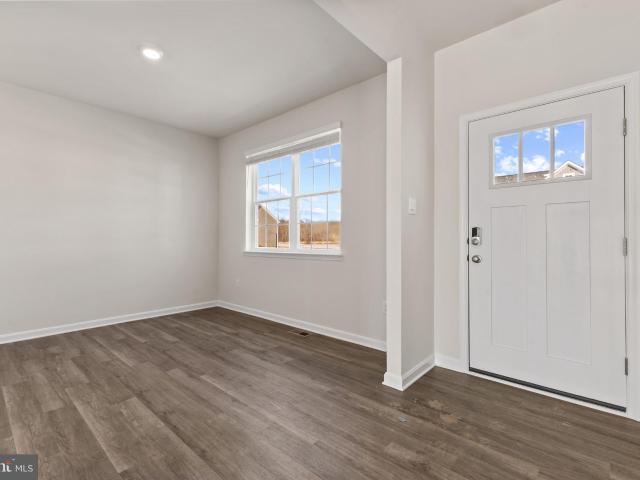 462 Buckeye Dr, Charles Town, WV 25414 | MLS #WVJF2023 | Compass