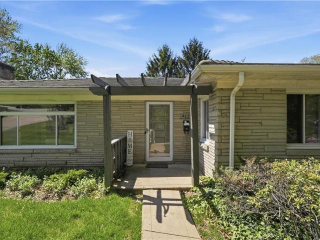 462 Greenhurst Dr, Pittsburgh, PA 15243 | MLS #1750