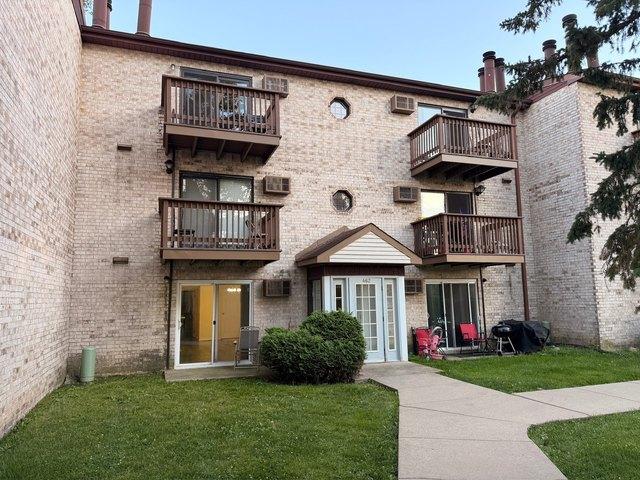 462 E Osage Ln Apt 1A, Palatine, IL 60074