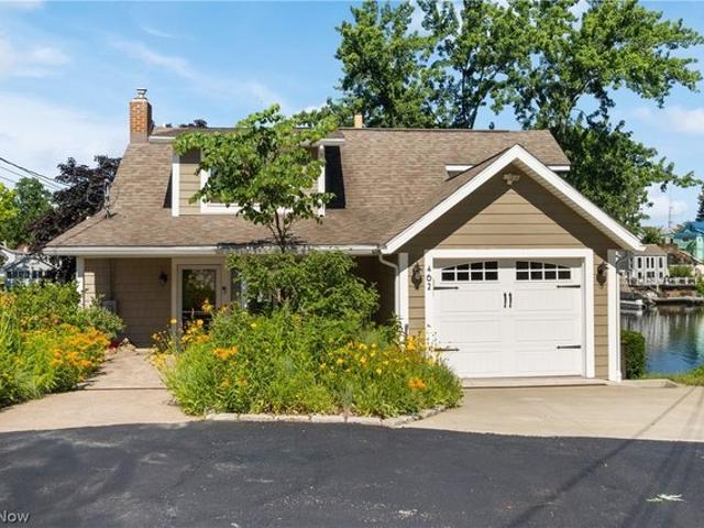 462 Fan Dr, Akron, OH 44319