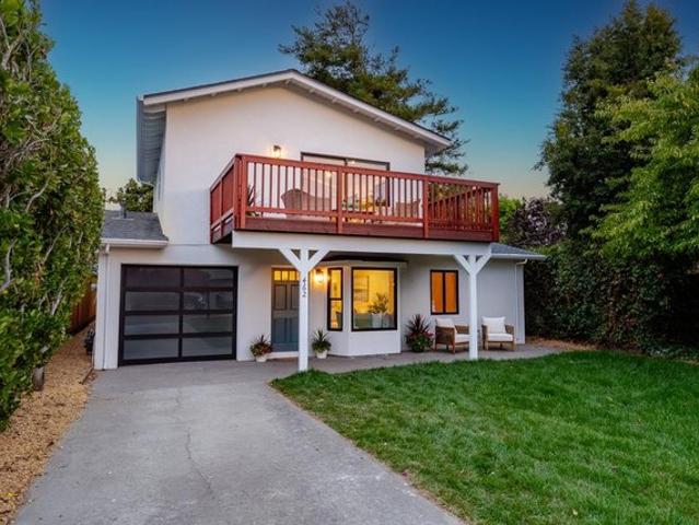 462 Hampstead Way, Santa Cruz, CA 95062