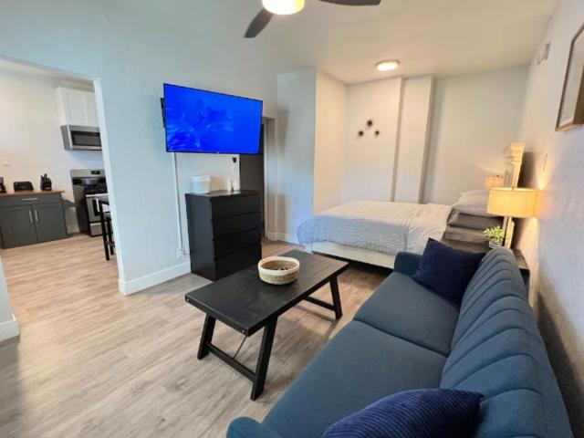 462 N. Ogden Dr