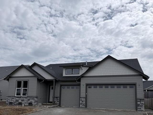 462 NE Cedar St, Sublimity, OR 97385