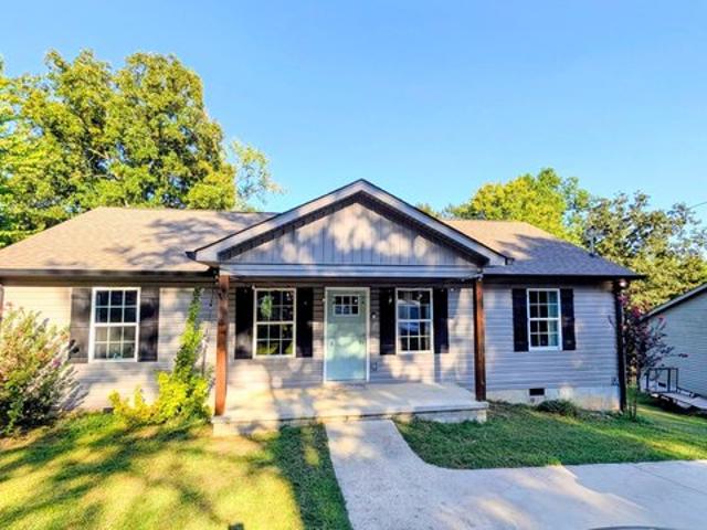 462 Sagamore Dr, Tunnel Hill, GA 30755