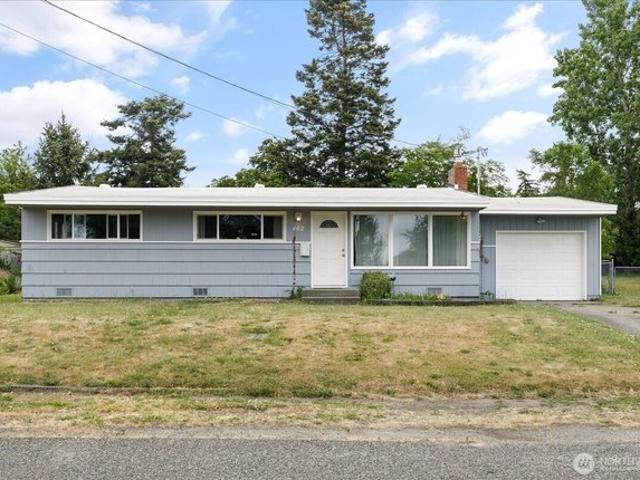 462 SE Quaker St, Oak Harbor, WA 98277