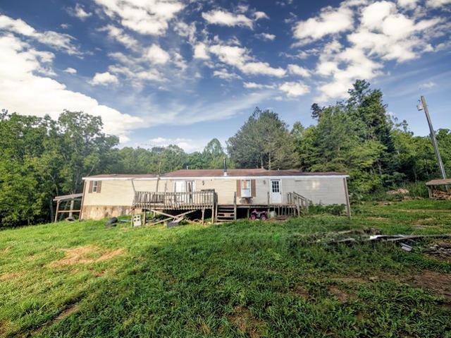 462 Rock Ridge Rd, Callaway, VA 24067
