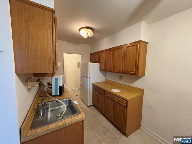 462 River Road # C