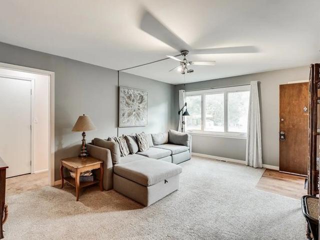 462 W 104th St Unit B, Kansas City, MO 64114