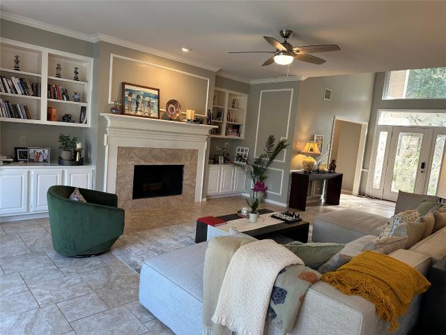 4634 Grand Cayman Drive