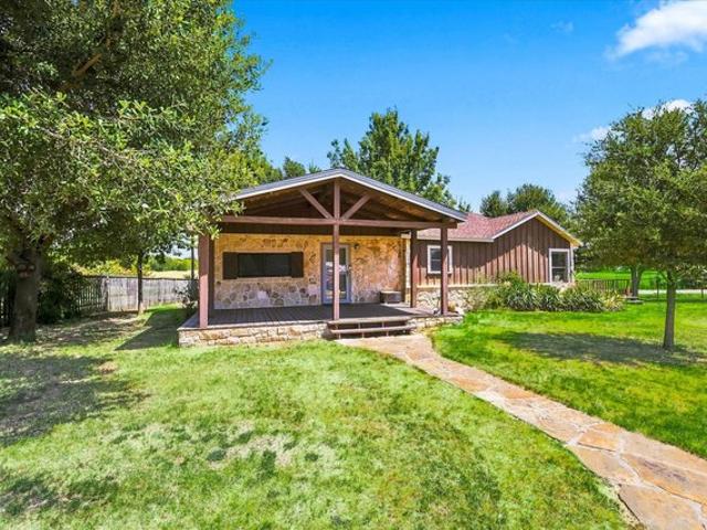 4634 Rendon Rd, Fort Worth, TX 76140