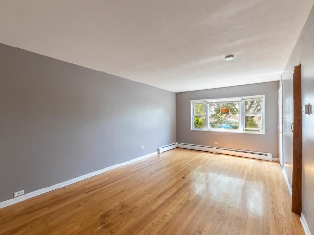 4634 W 47th St, Unit 1, Chicago, IL 60632 | MLS #12627 | Compass