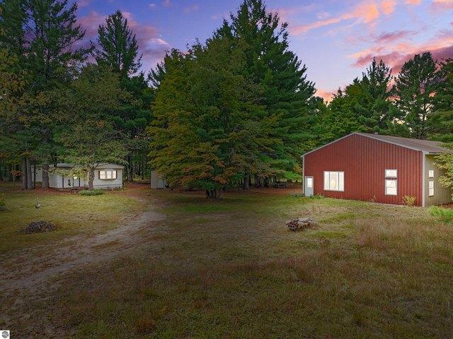 4635 NW Beebe Rd, Kalkaska, MI 49646