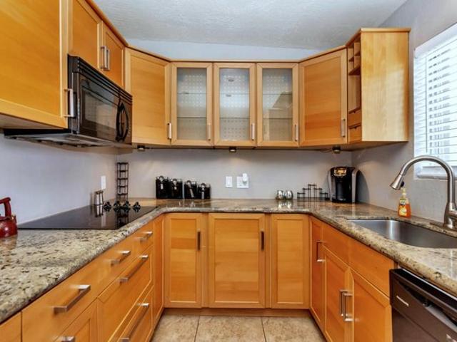 4635 N 22nd St Unit 208, Phoenix, AZ 85016