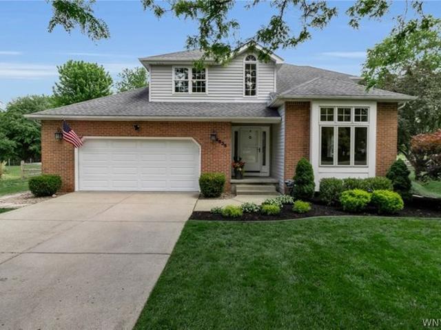 4635 Schurr Rd, Clarence, NY 14031