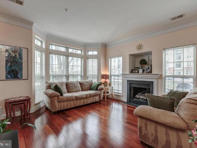 46363 Pryor Square # 125