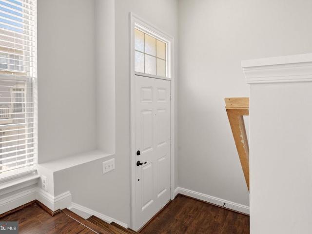 46368 Utica Square # 60