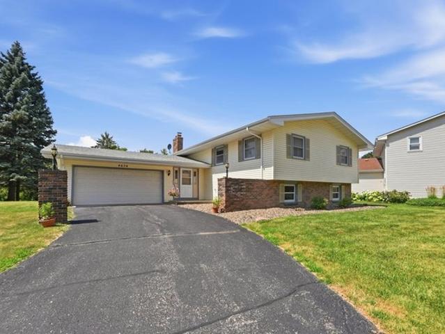 4636 Heritage Hills Dr, Bloomington, MN 55437