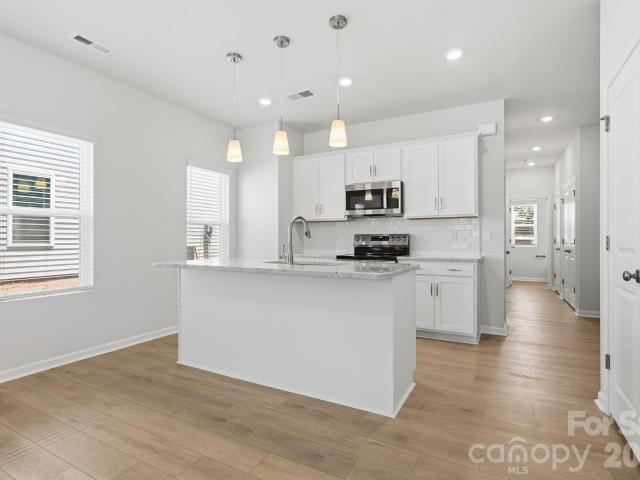 4636 Lakeview Road