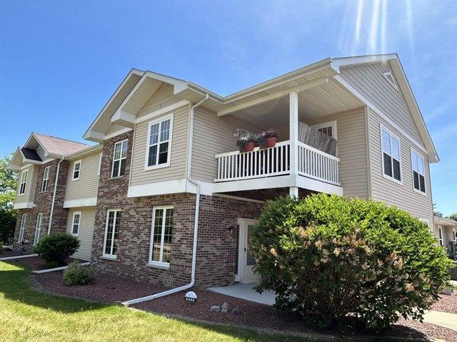4636 Woodgate Dr, Janesville, WI 53546