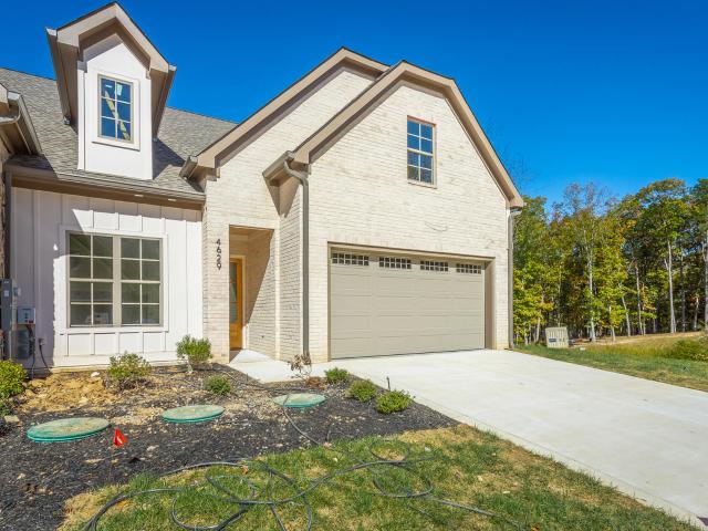 4637 Dempsey Way, Chattanooga, TN 37419 | MLS #1526 | Compass