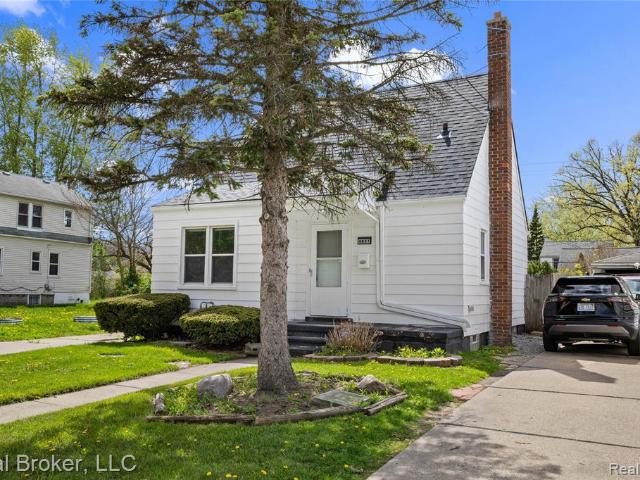 4637 University Place