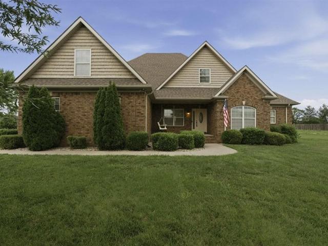 4638 Fairvue Farm Blvd, Bowling Green, KY 42104