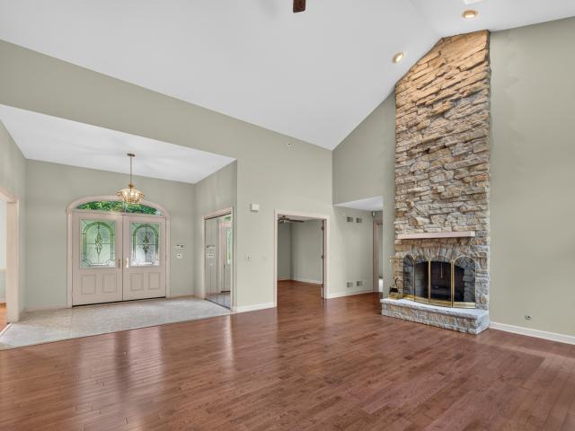 4638 Twin Lakes Lane