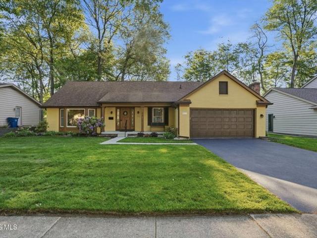 4638 Vicksburg Dr, Sylvania, OH 43560