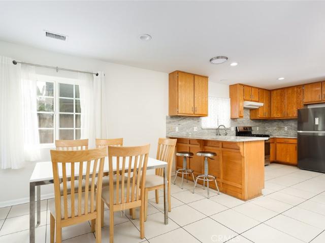 4638 W 154th