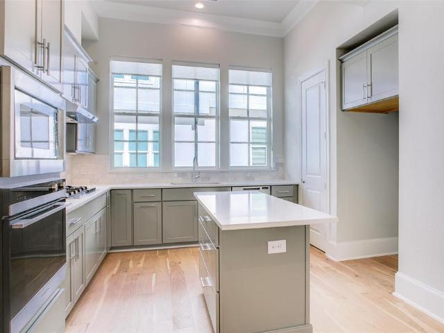 4639 New Water Ln, Dallas, TX 75219 | MLS #21167 | Compass