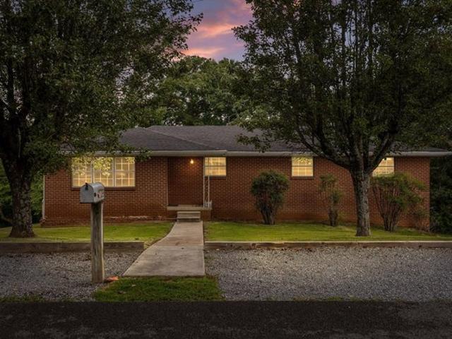 4639 Sherry Ln, Hixson, TN 37343