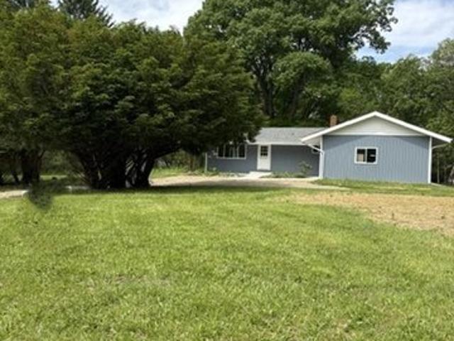 4639 17 Mile Rd, Tekonsha, MI 49092