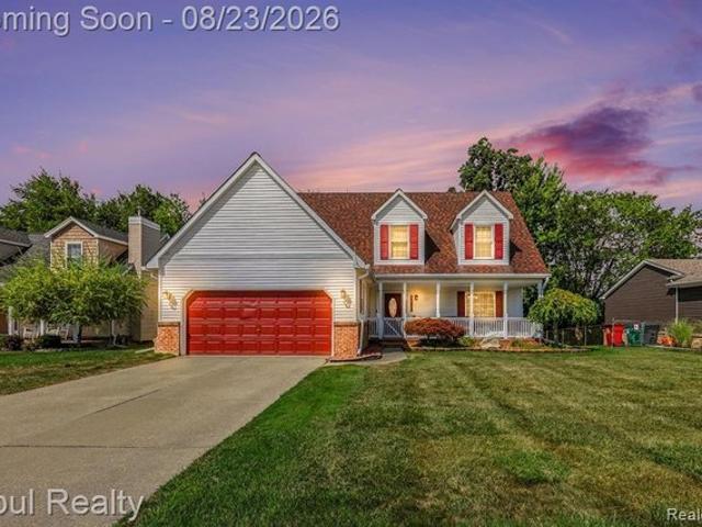 46309 Jasmine Ct, Chesterfield Township, MI 48047