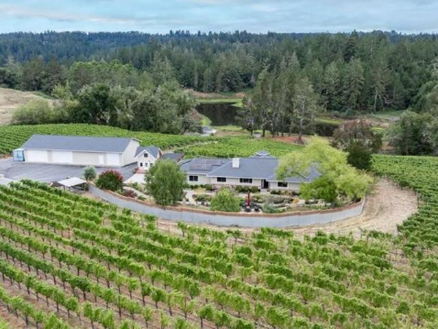 4630 Maddocks Rd, Sebastopol, CA 95472