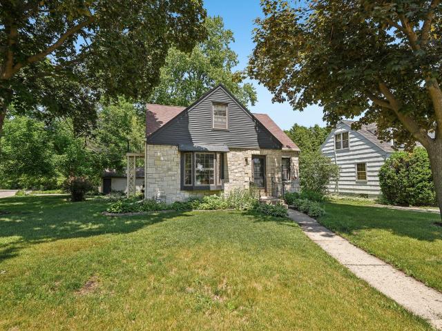 4630 W Cleveland Ave