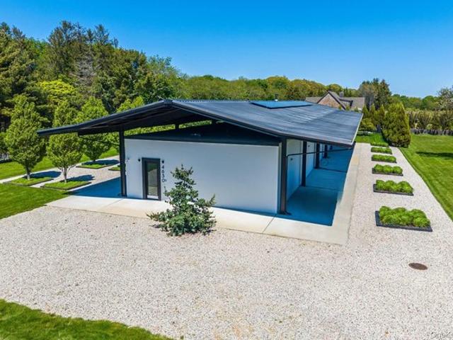 4630 Youngs Ave, Southold, NY 11971