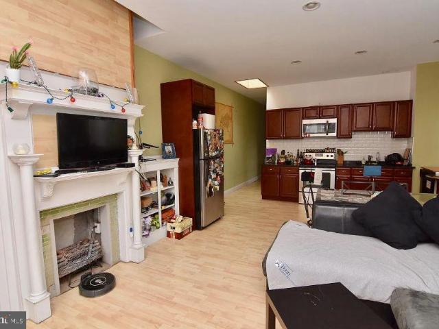 4631 Locust Street