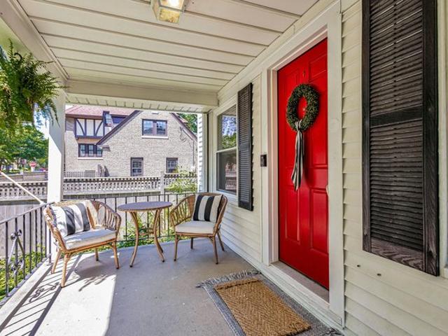 4632 N Bartlett Ave, Whitefish Bay, WI 53211