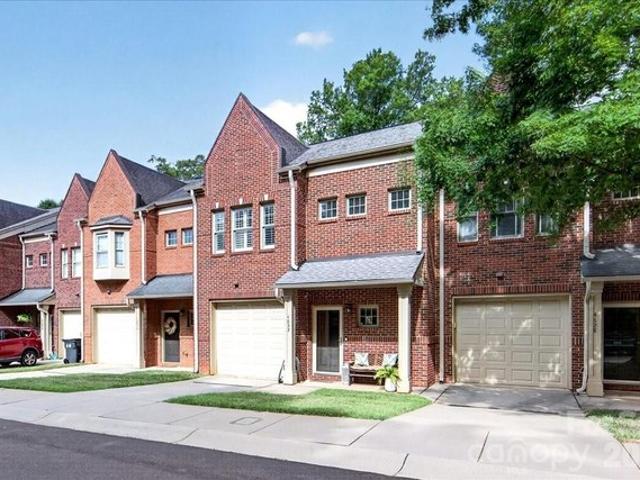 4632 Dabney Vigor Dr, Charlotte, NC 28209