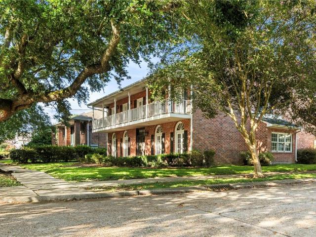 4632 Southshore Drive