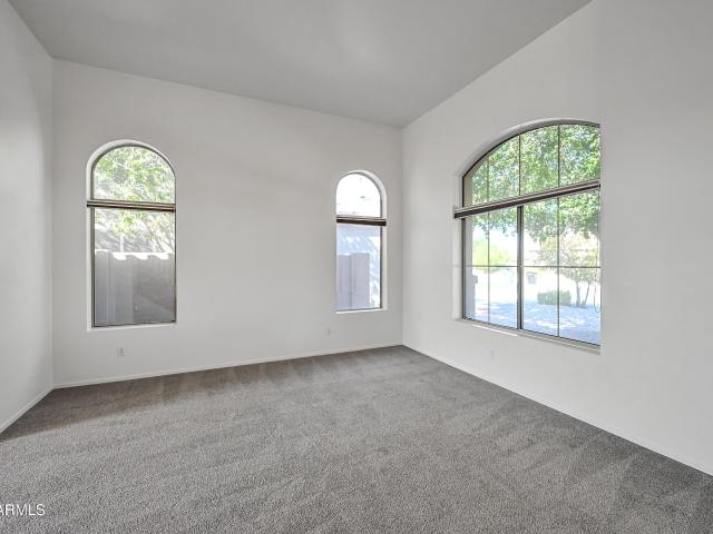 4633 E Robin Lane