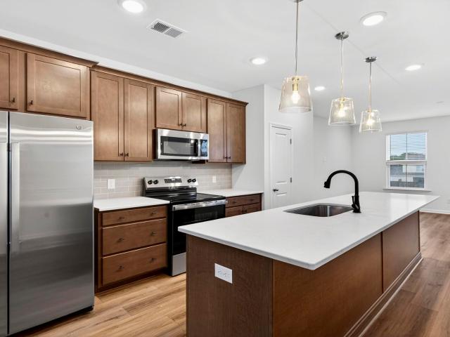 4633 Forest Hills Drive 601