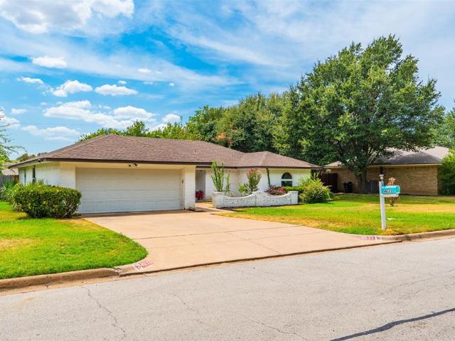4633 Saldana Drive