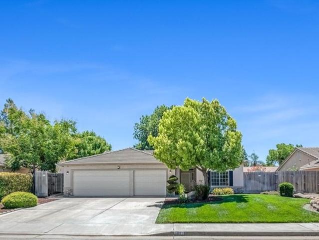4633 W Cherry Ave, Visalia, CA 93277