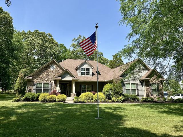 463 Carver Ln
