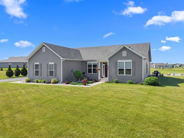 463 Chasefield Dr, Williams Bay, WI 53191