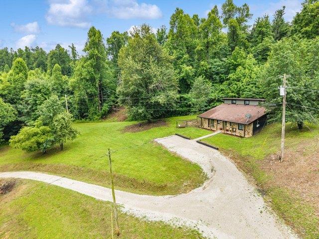 463 Amos Baker Rd, McKee, KY 40447