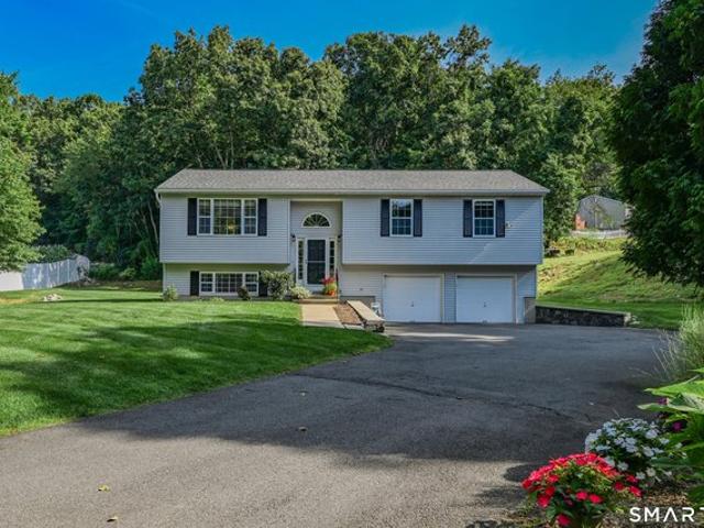 463 Burton Rd, Beacon Falls, CT 06403