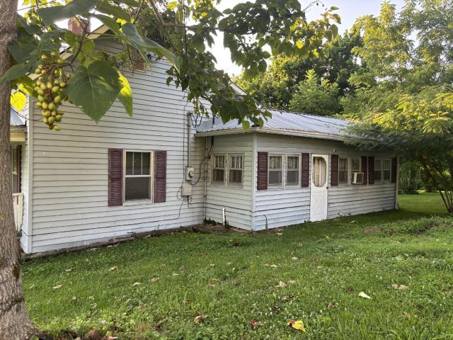 463 E Illinois Avenue