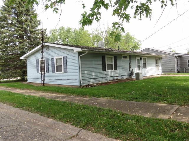 463 Oak Street
